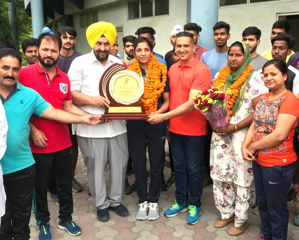 TOKYO OLYMPICS-SIMRANJIT KAUR QUALIFIES AS THE FIRST PUNJABI GIRL BOXER ...