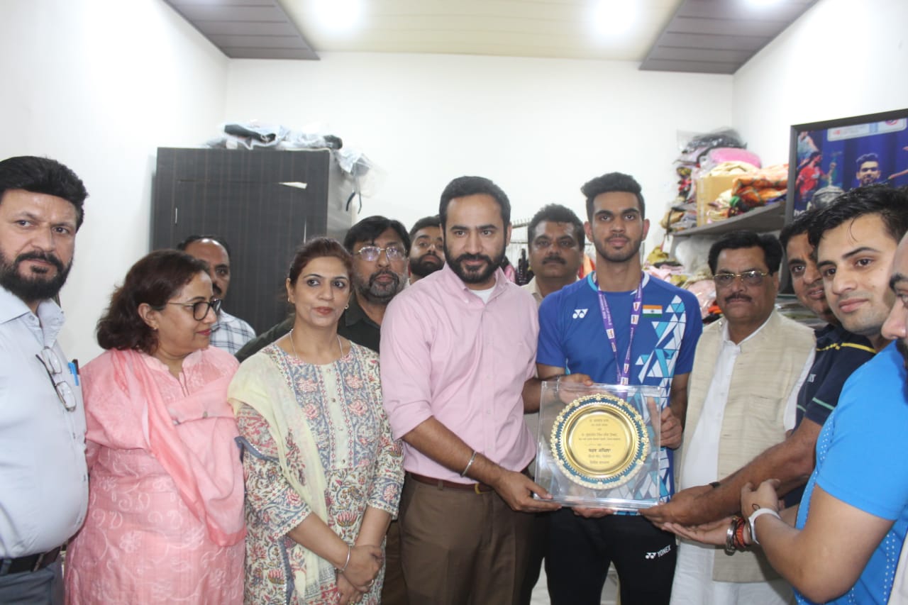 Punjab Sports Minister Meet Hayer congratulates Thomas Cup winner Dhruv ...