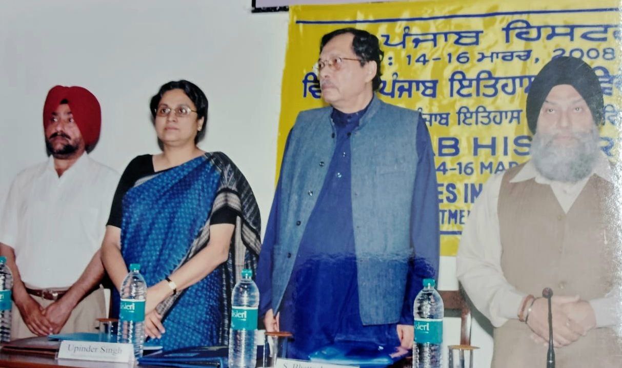 Dr Navtej, historian sees aura of EX PM Late Dr Manmohan Singh in his ...